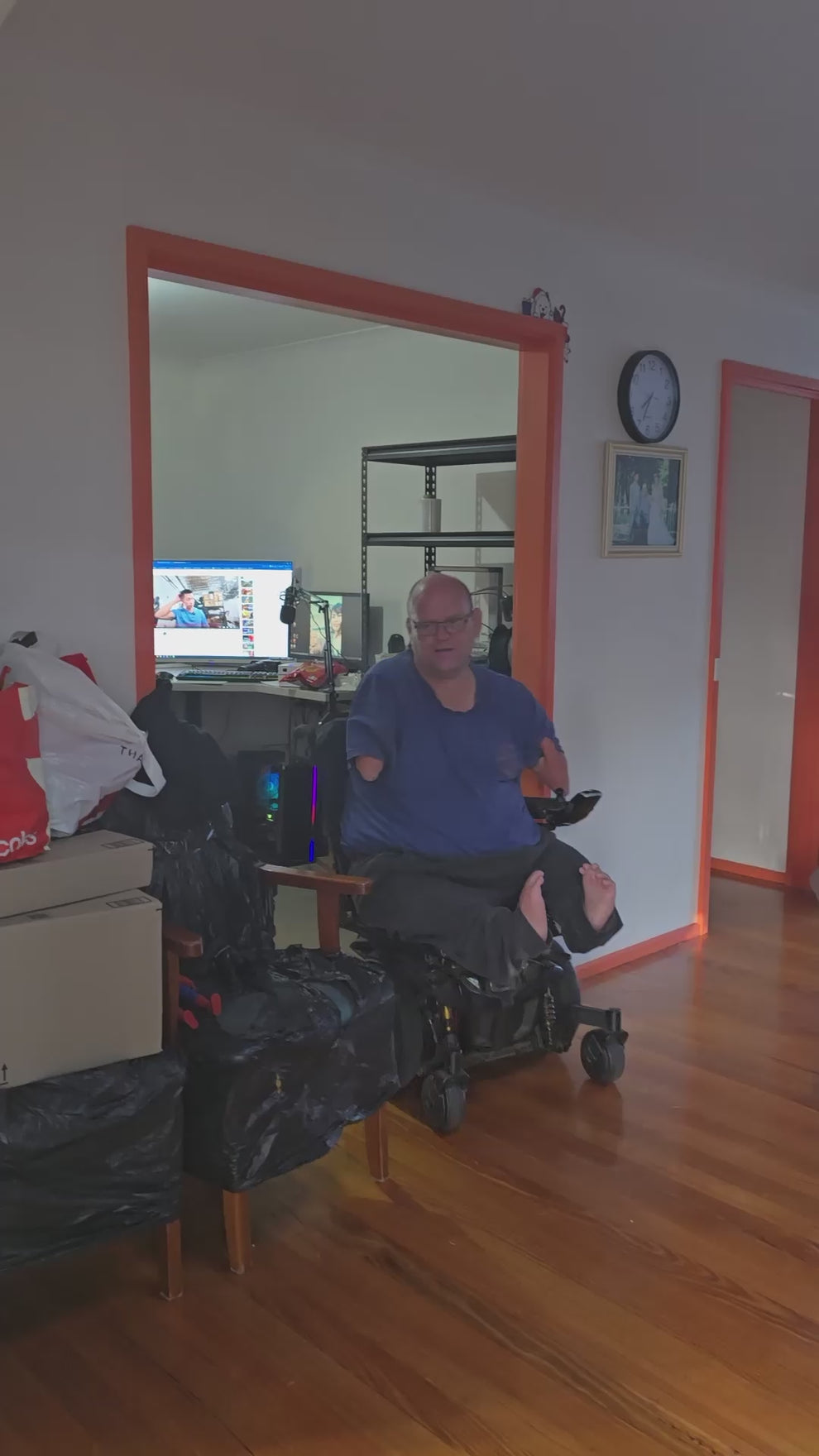 KO the Kangaroo and removable Joey – No Hands 3d